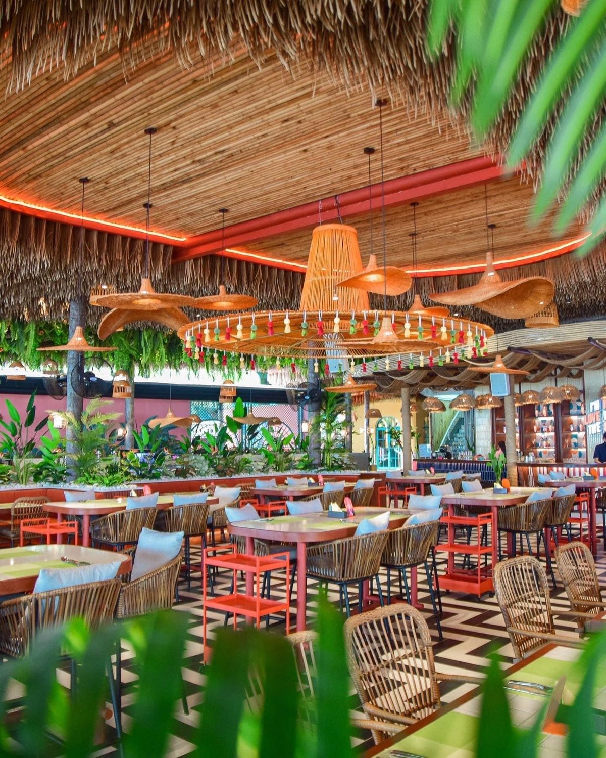 5 ที่เที่ยวพัทยา 2567 ไม่ได้มีแค่ทะเล แวะกินเครื่องดื่มเย็น ๆ สักแก้ว